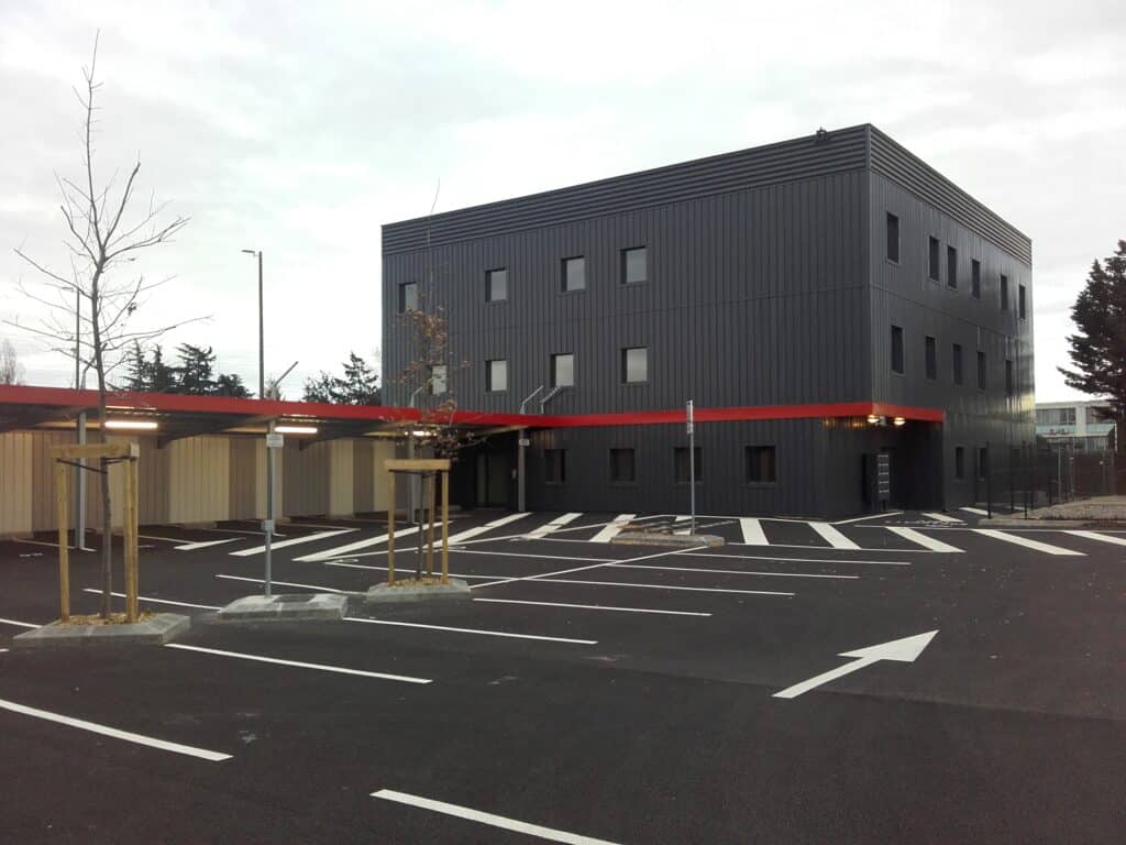 Construction d'un bâtiment de bureaux en R+2 et de son parking (B14 ...